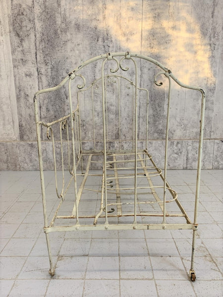White French Wrought Iron Cot Day Bed – Vintage French